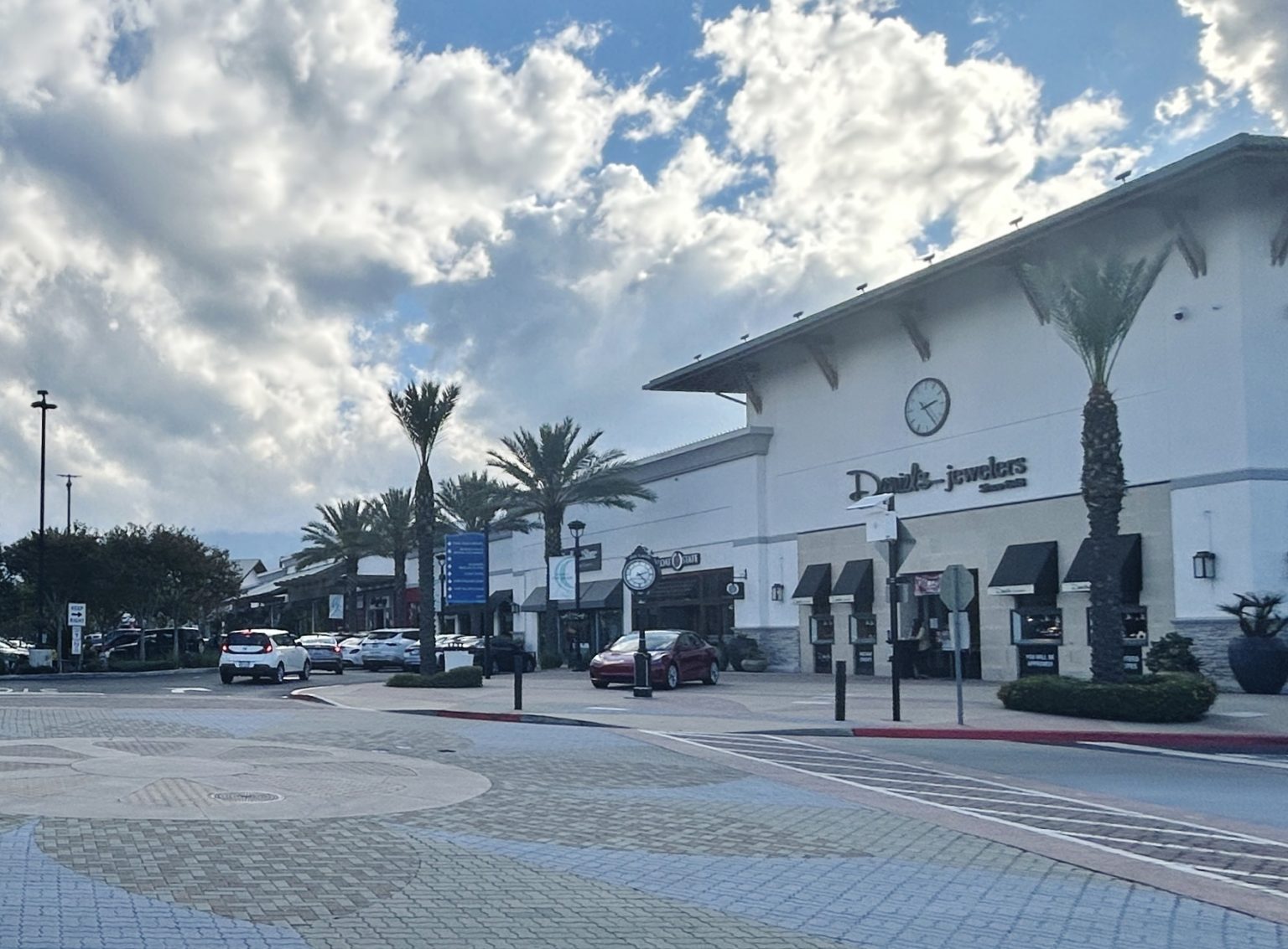 Roxanne Klein of Progressive Real Estate Partners Represents American ...